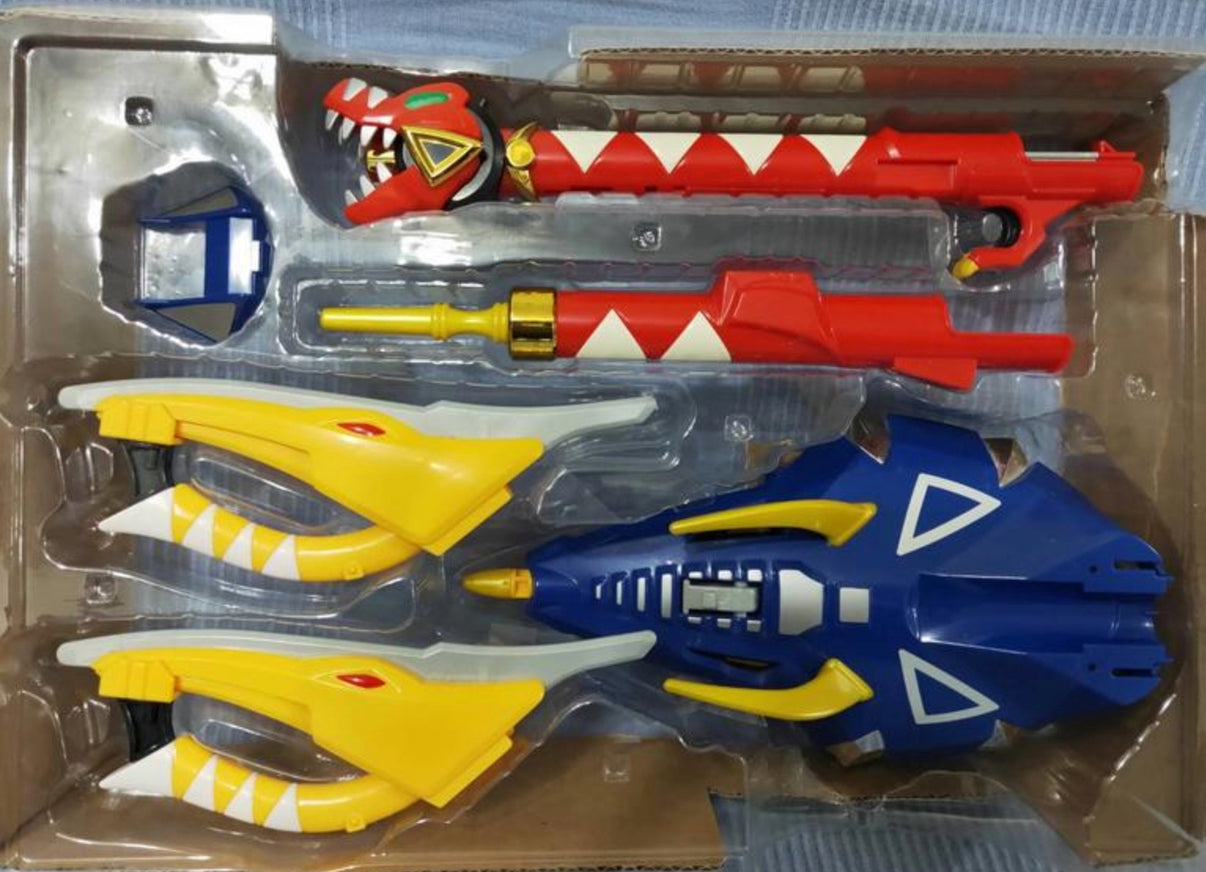 Bandai Power Rangers Abaranger Dino Thunder DX Weapon Figure Set ...